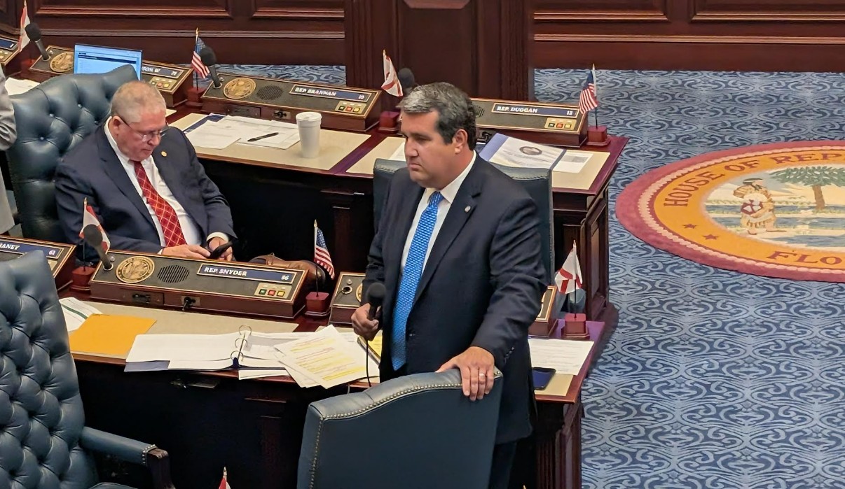 Florida House passes bill to lower the age to purchase a long gun to 18 ...