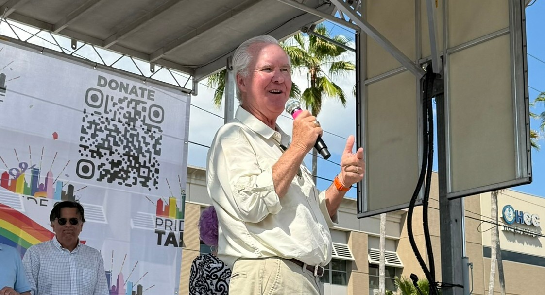 Bob Buckhorn - Watermark Out News
